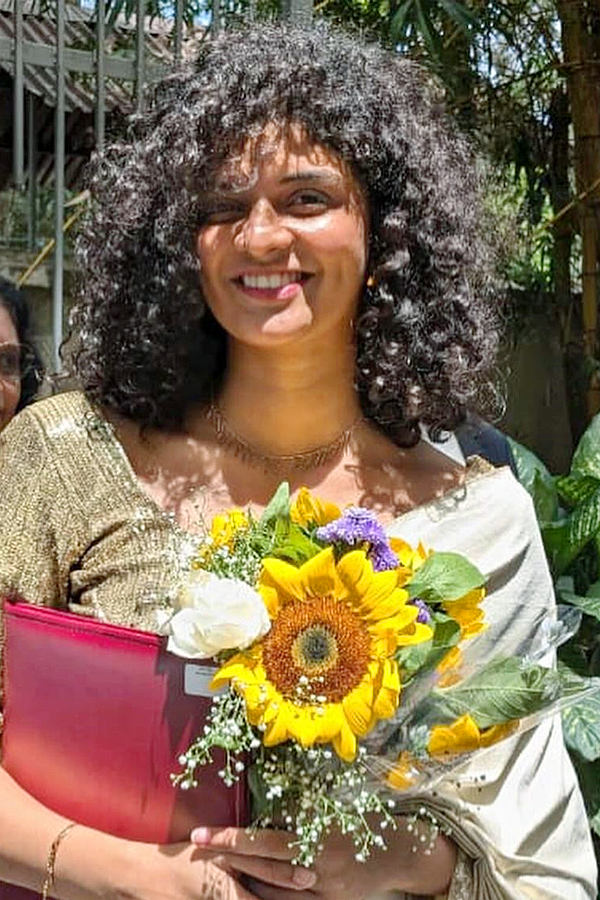 Anna Ben: కల్కి బ్యూటీ టాప్‌ లుక్స్‌.. ఓసారి చూసేయండి (ఫోటోలు) | Kalki 2898 AD Actress Anna Ben ...